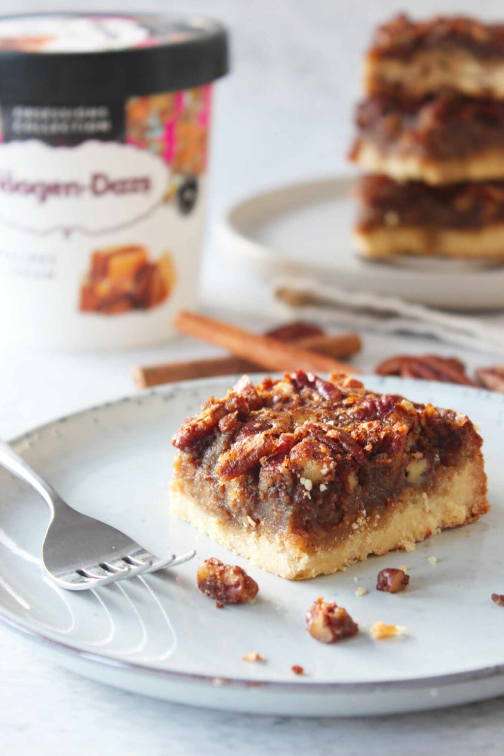 Pecan pie shortbread bars